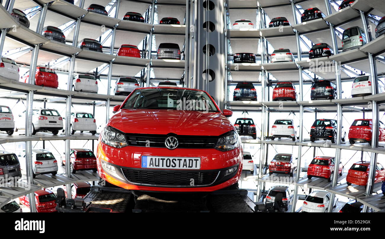 Car Tower Autostadt High Resolution Stock Photography and Images - Alamy