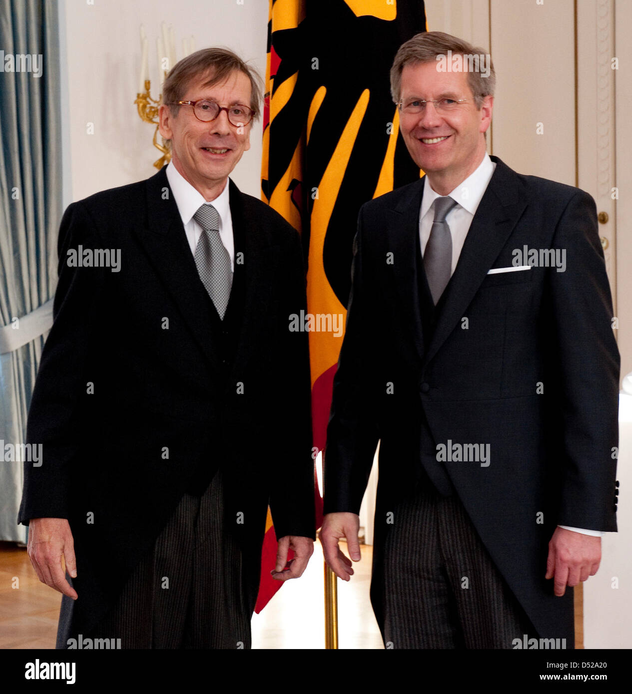 German President Christian Wulff (R) welcomes Swedish Ambassador to ...