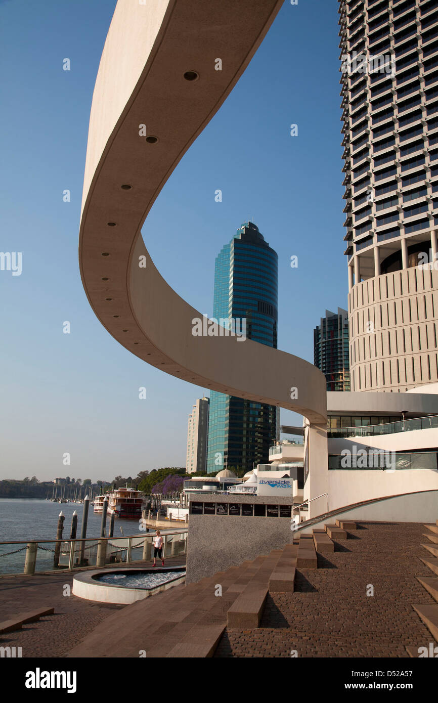 The Riverside walkway along the banks of the Brisbane River Brisbane ...