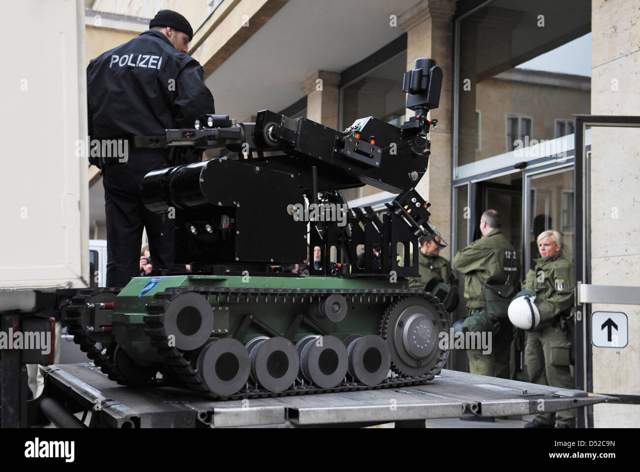 Large scale device hi-res stock photography and images - Alamy