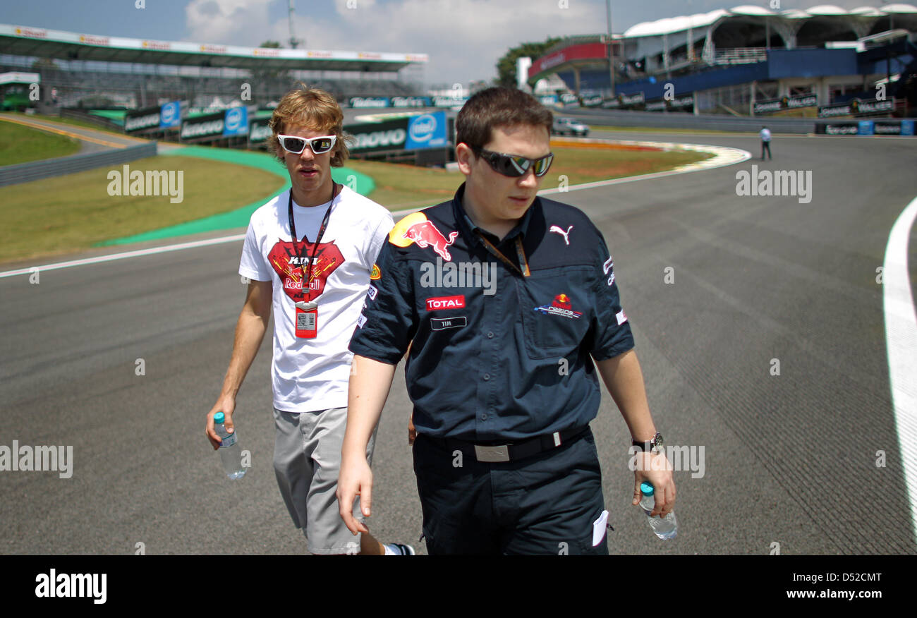 Red Bull Racing Race Engineer High Resolution Stock Photography and ...