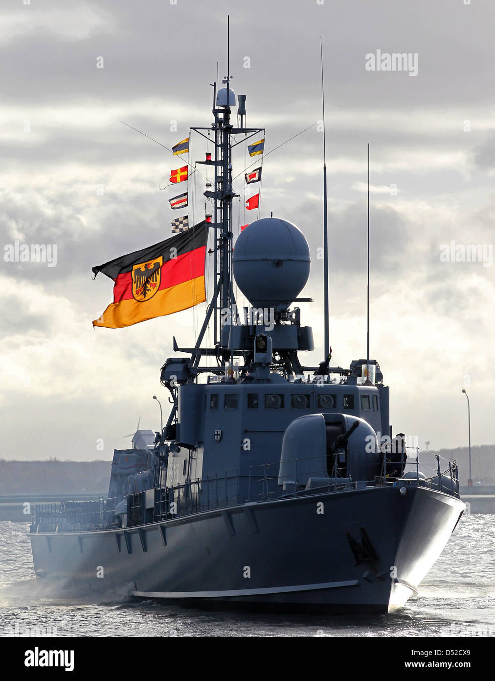 German Navy's fast attack craft 'Hyaene' leaves naval base Warnemuende ...