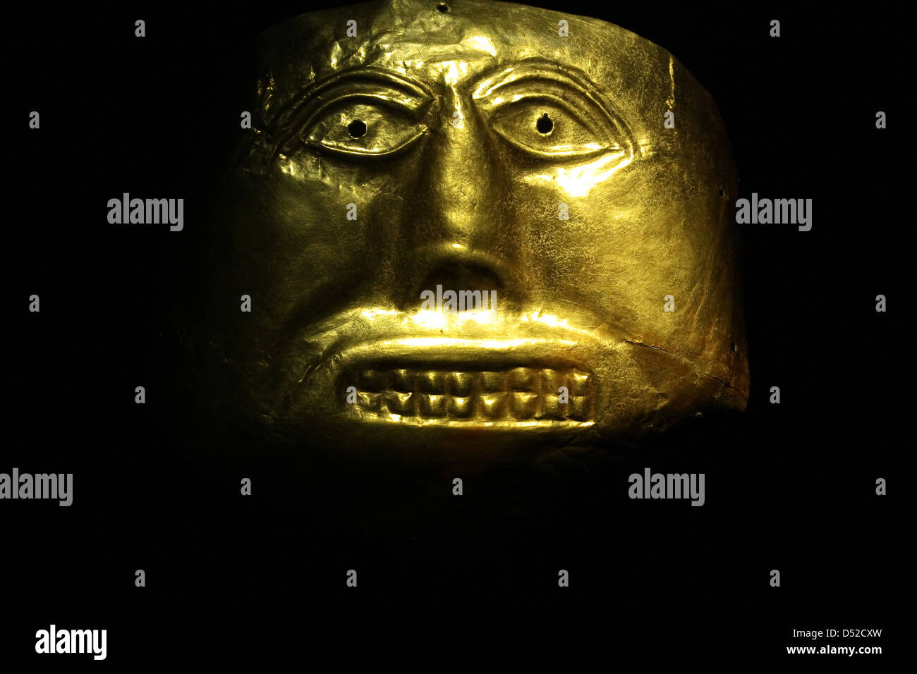 Gold museum bogota hi-res stock photography and images - Alamy