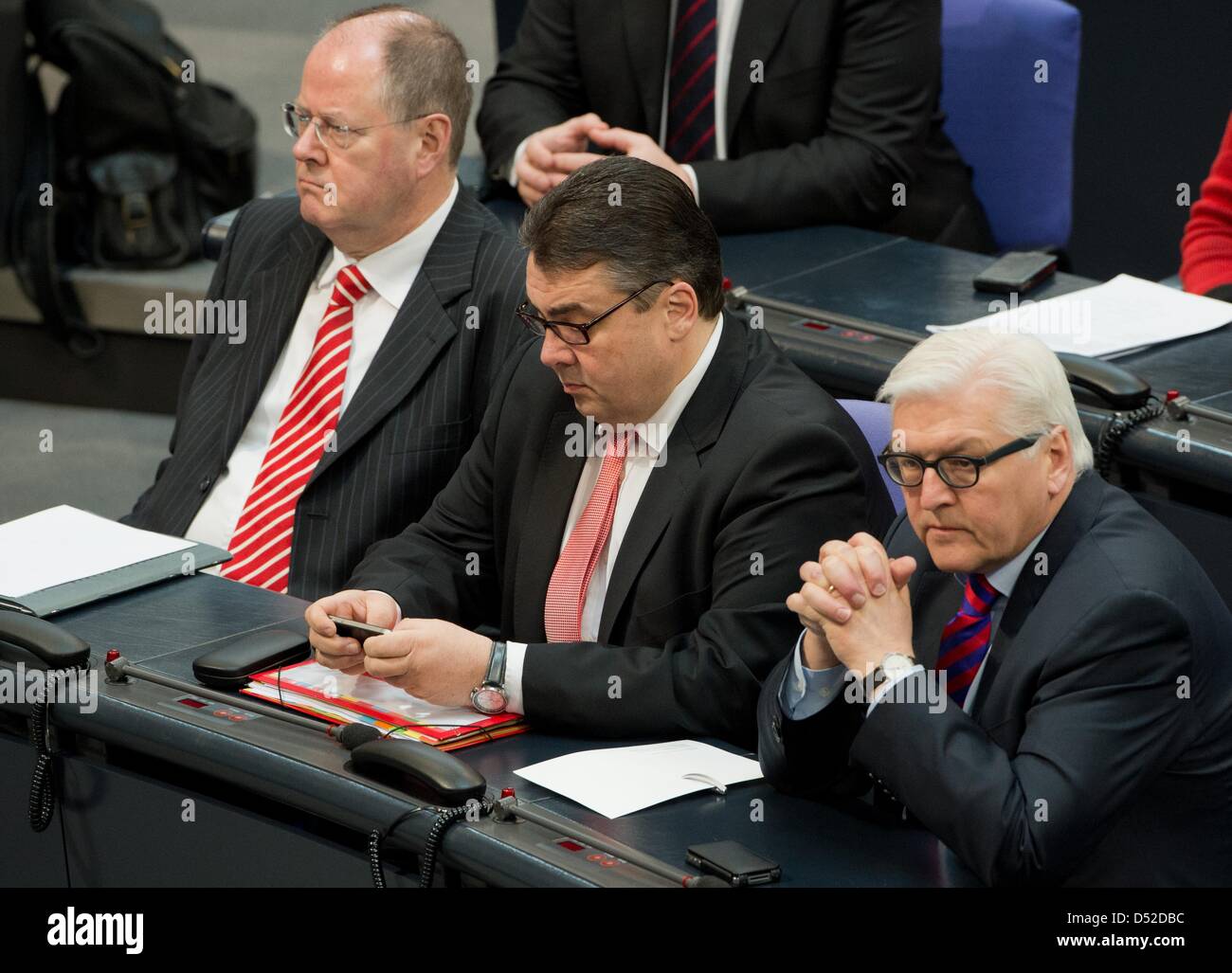 SPD chancellor candidate Peer Steinbrueck (L), chairman of the Social ... SPD chancellor candidate Peer Steinbrueck (L), chairman of the Social ...