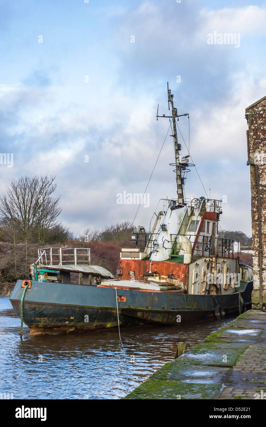 Abandoned vessels hi-res stock photography and images - Alamy