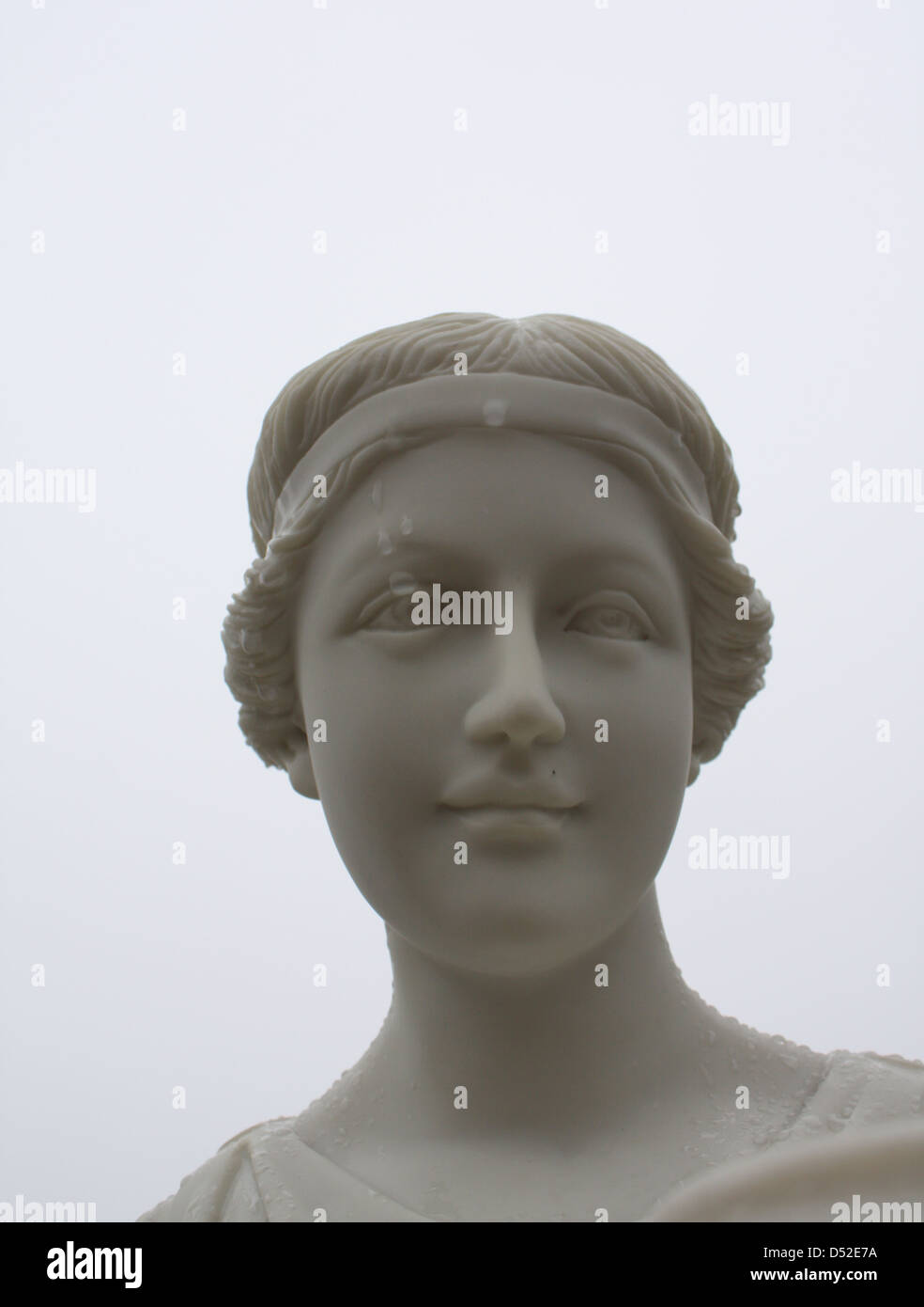 Stone statue face female hi-res stock photography and images - Alamy