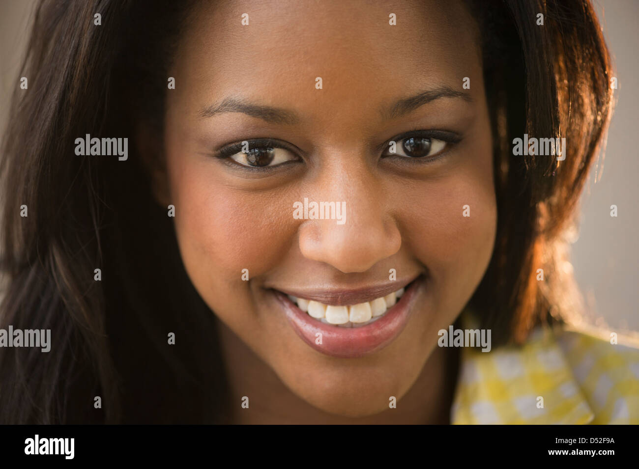 African American woman smiling Stock Photo - Alamy