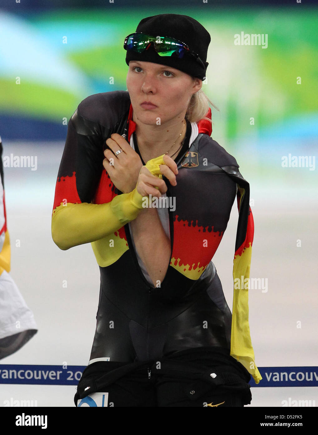 Stephanie Beckert of Germany prepares for the Speed Skating Women's ...