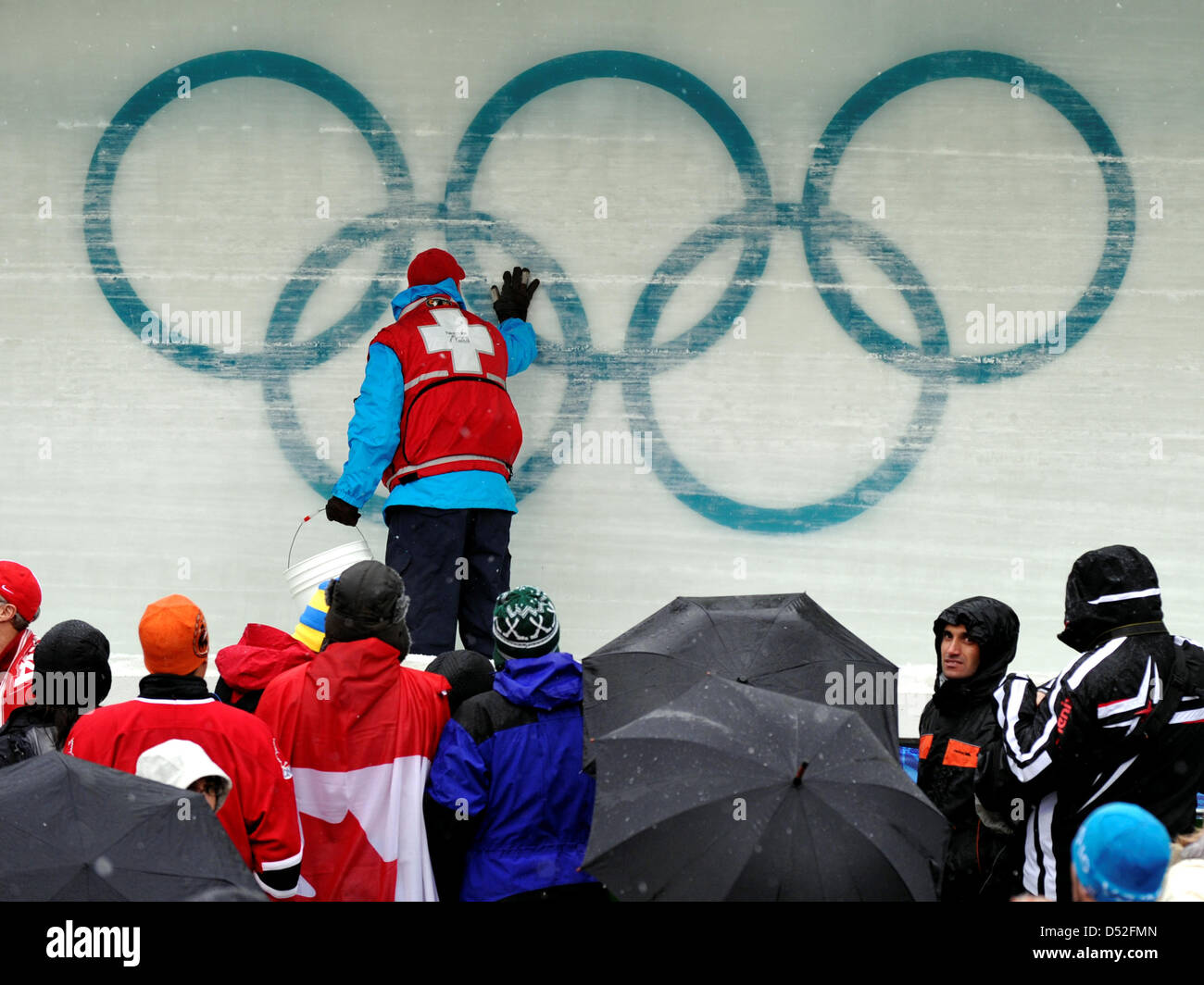 Bobsled run hi-res stock photography and images - Alamy