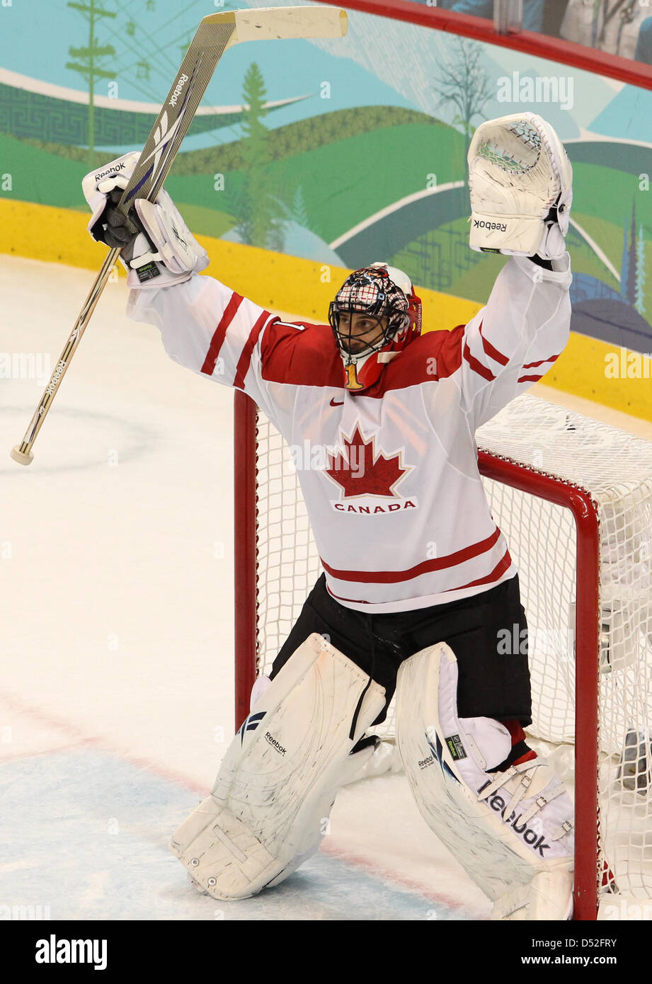 Goalkeeper Roberto Luongo of Canada celebrates the victory after the ...