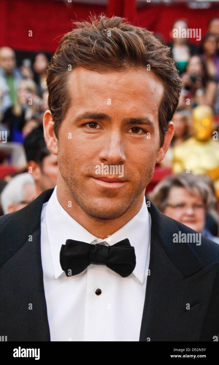 Canadian actor Ryan Reynolds arrives on the red carpet during the 82nd ...