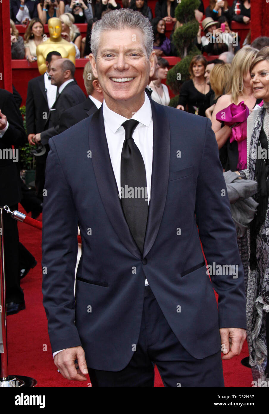 US actor Stephen Lang arrives on the red carpet during the 82nd Annual ...