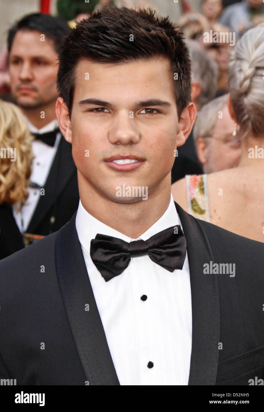 US actor Taylor Lautner arrives on the red carpet during the 82nd ...