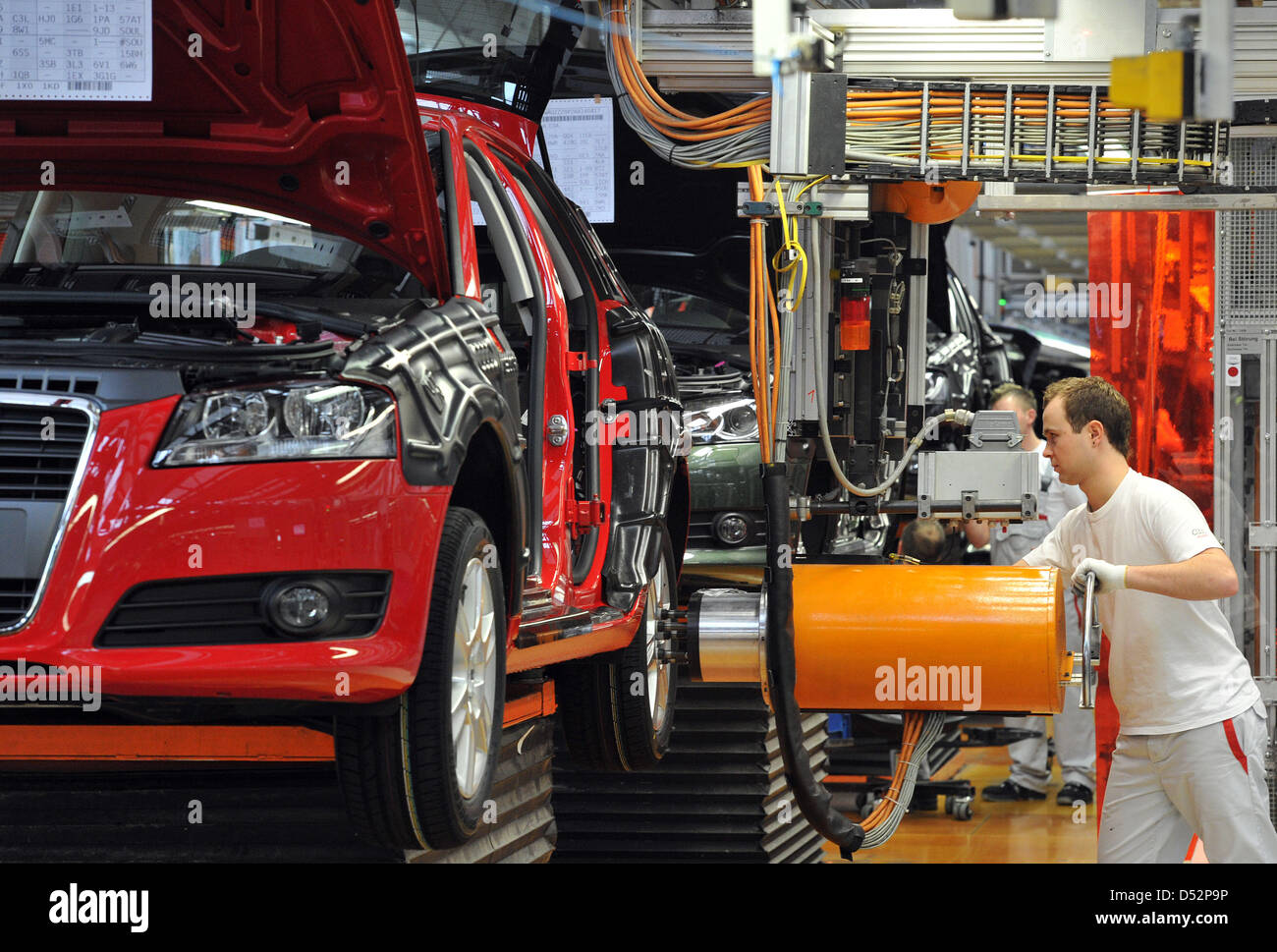 Audis production hi-res stock photography and images - Alamy