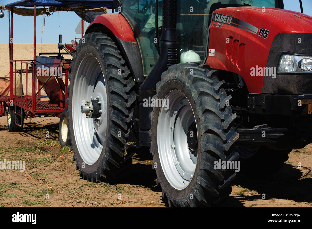 Case tractor hi-res stock photography and images - Alamy
