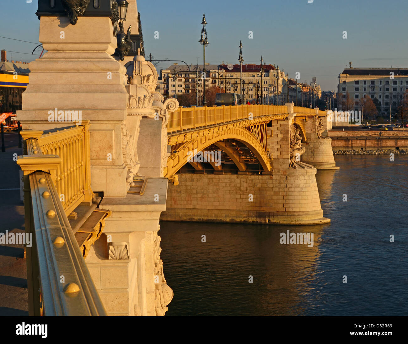 Margaret bridge budapest hi-res stock photography and images - Alamy
