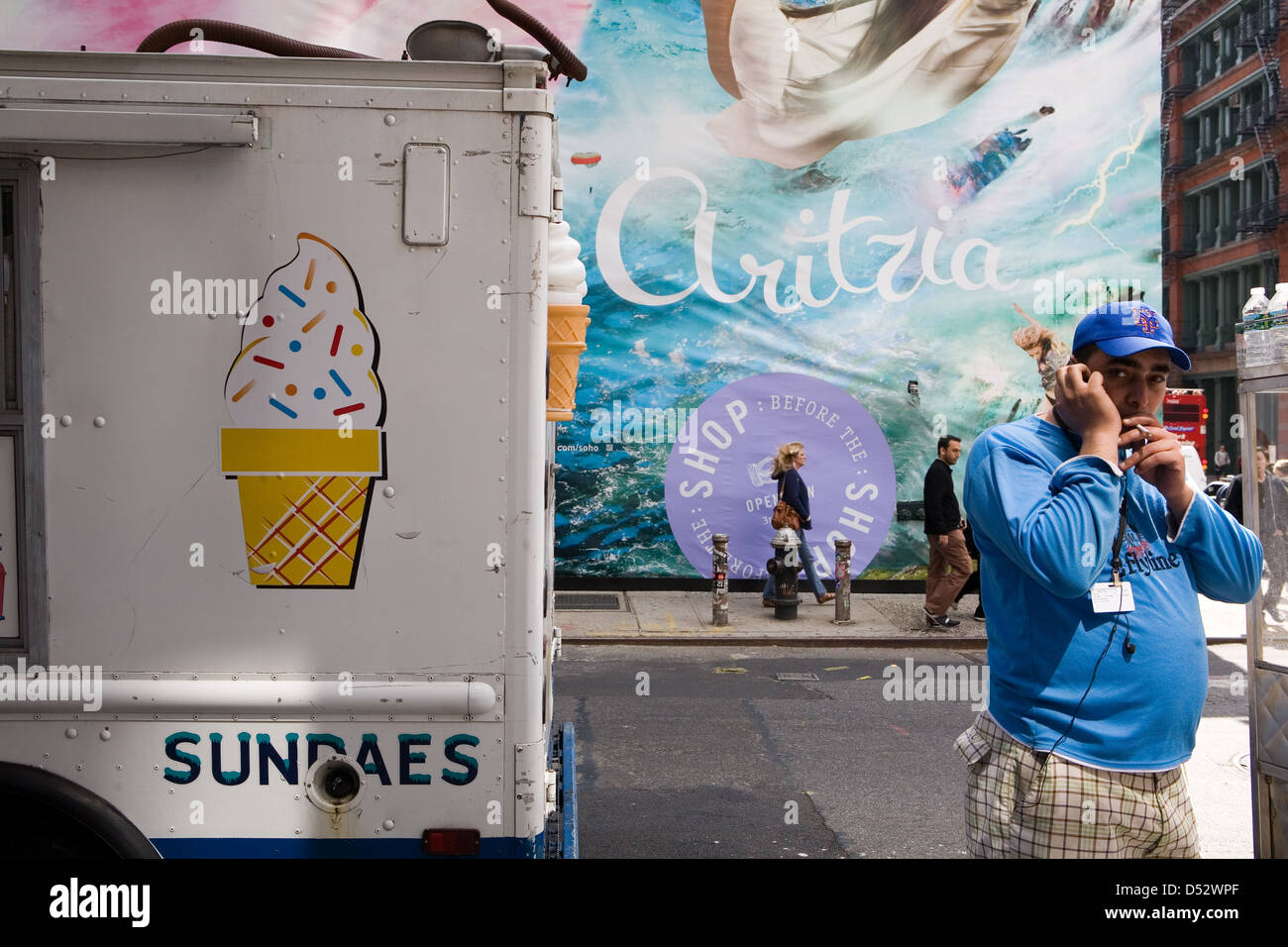 American ice cream van hi-res stock photography and images - Alamy