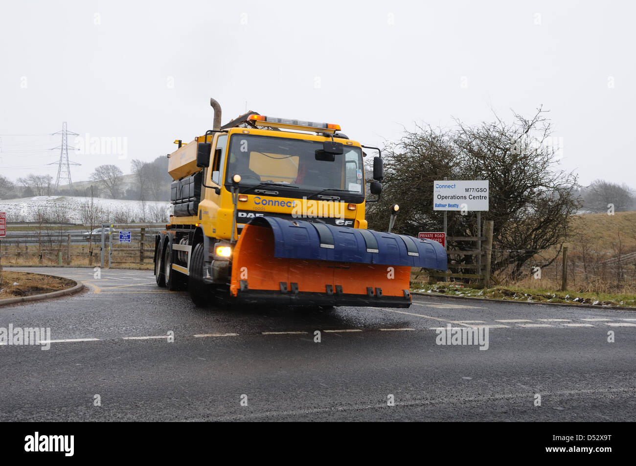 Gritter Lorry Scotland High Resolution Stock Photography and Images - Alamy