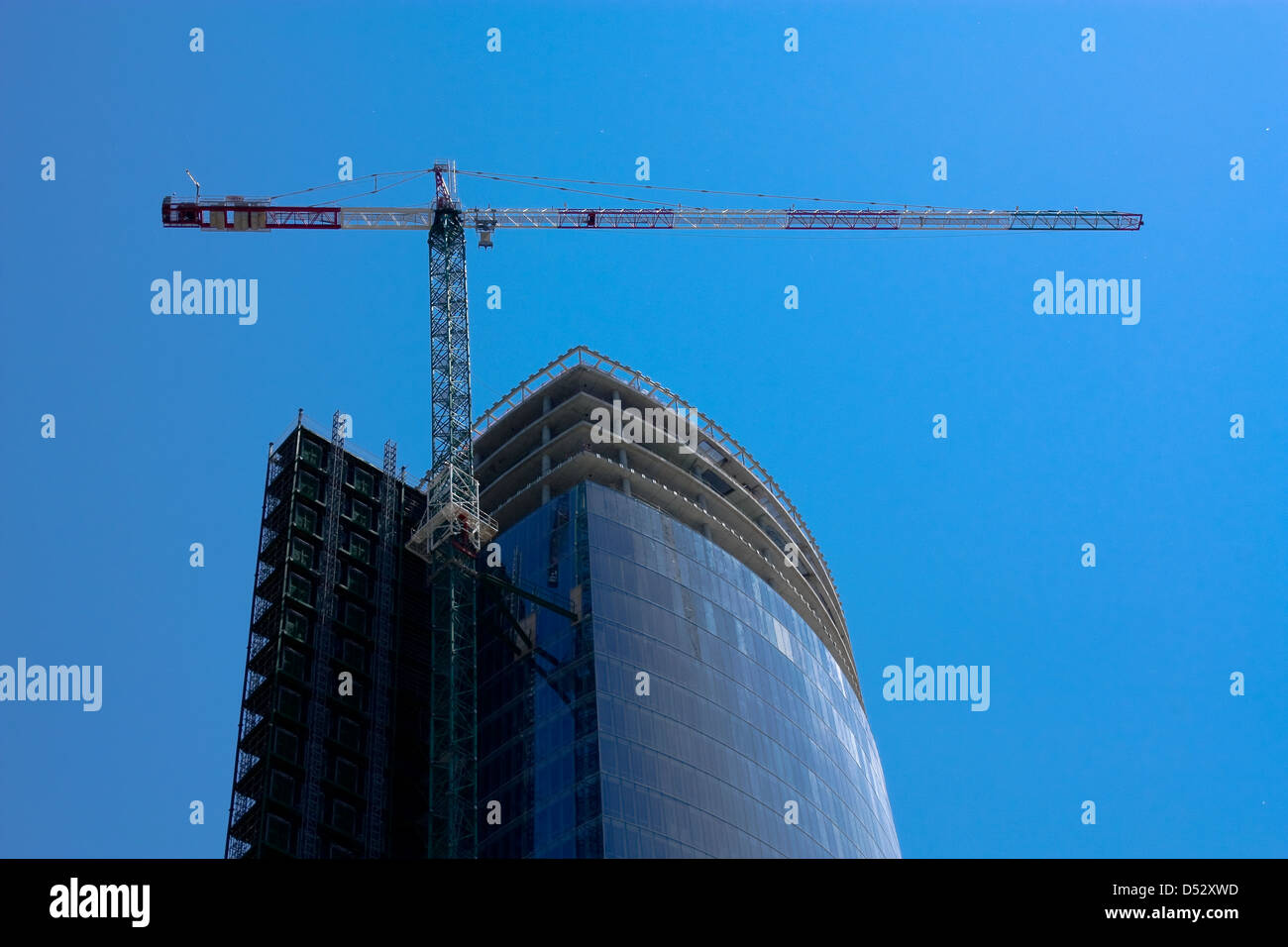 Constructing a skyscraper. The construction industry Stock Photo - Alamy