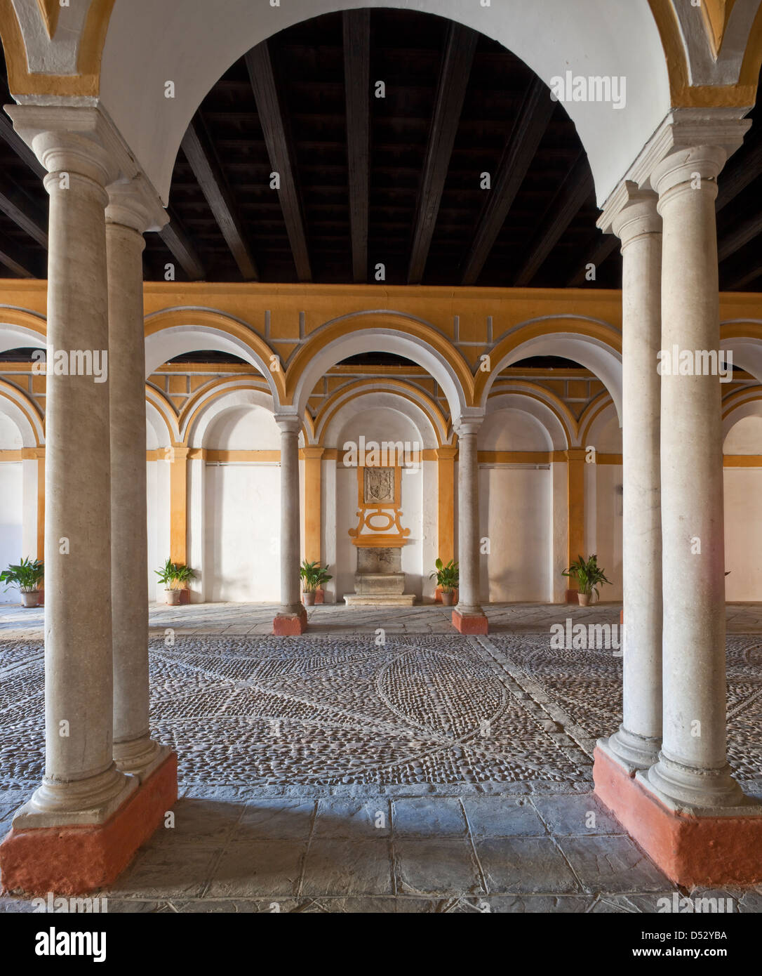Alcazar seville palace moorish hi-res stock photography and images - Alamy
