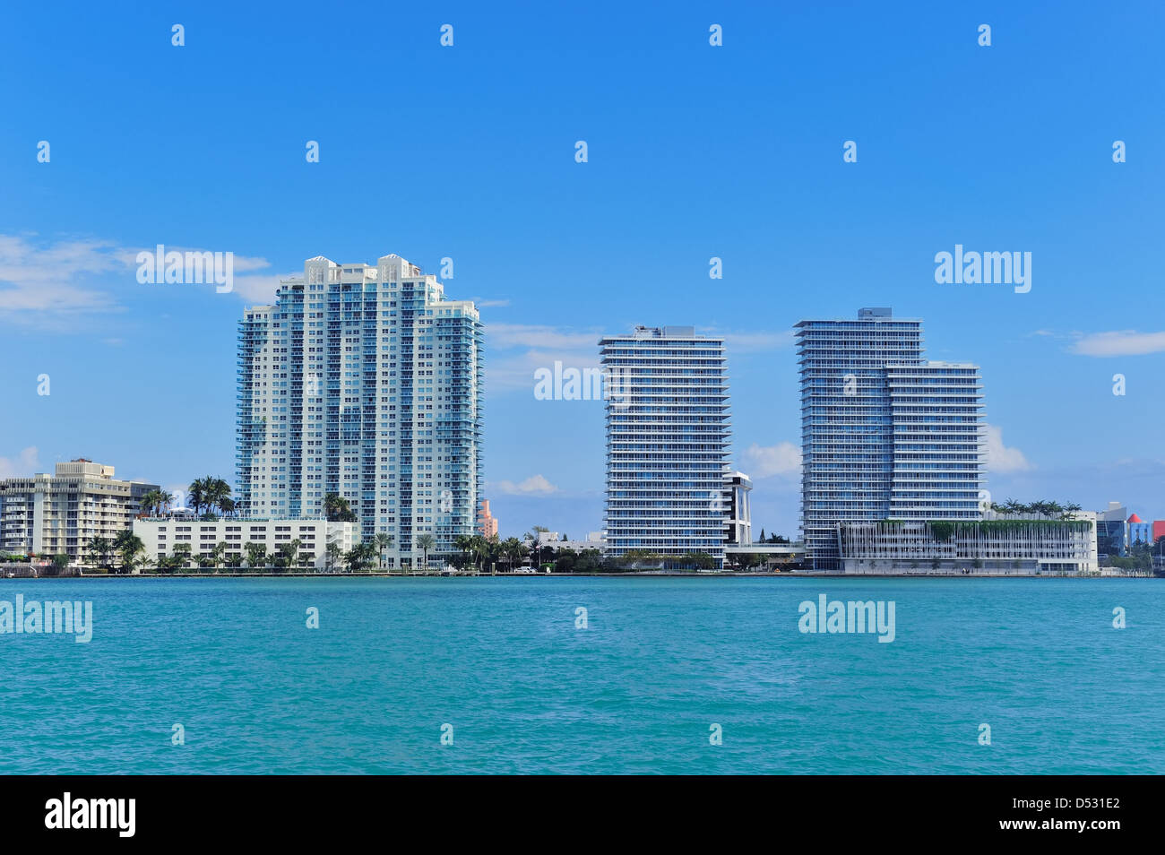 Urban city architecture. Miami downtown in the day Stock Photo - Alamy