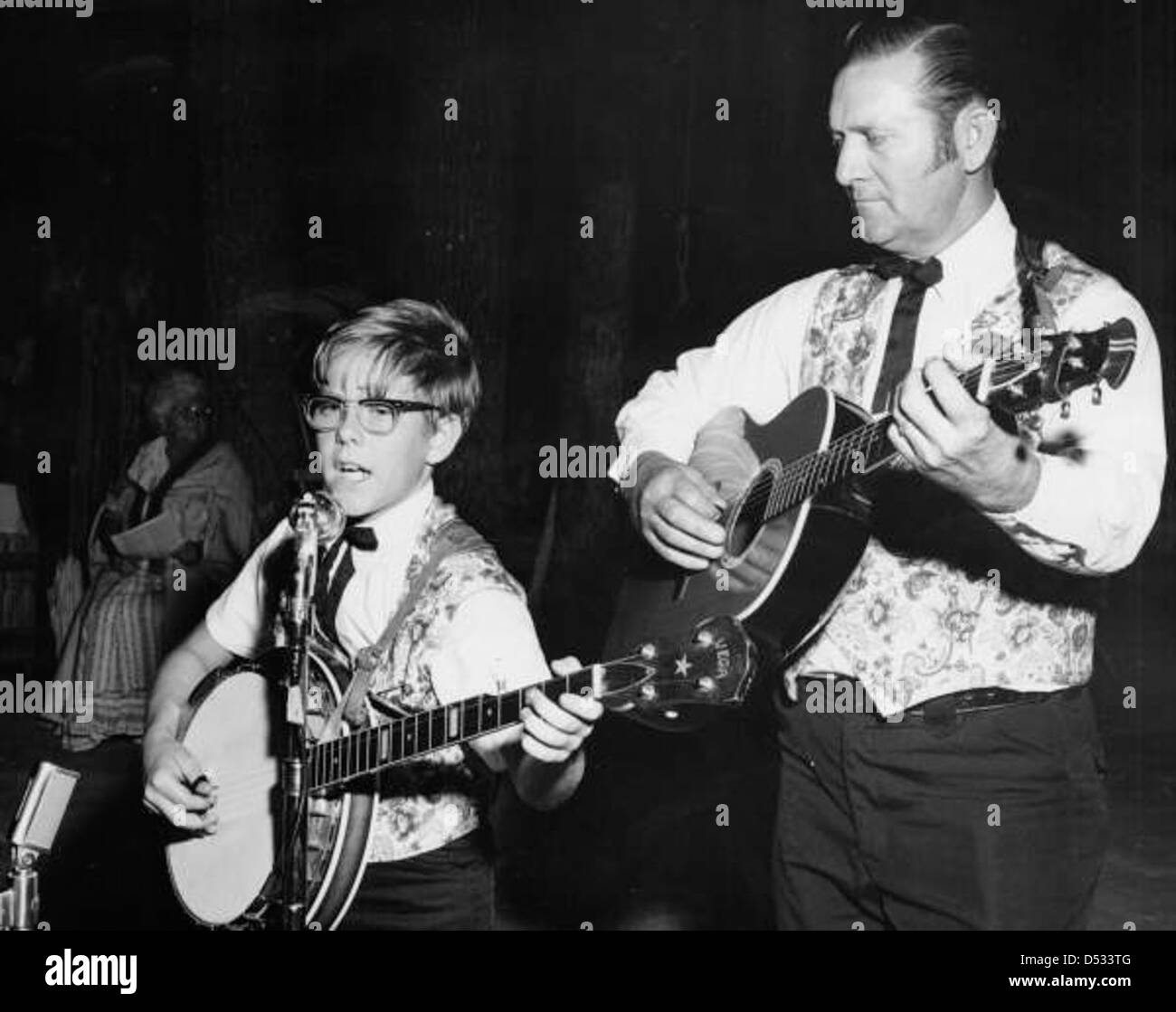 Grady and Chris Thompson of The Good Guys band perform at the 1971 ...