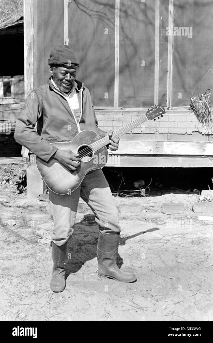 Thompson playing hi-res stock photography and images - Alamy