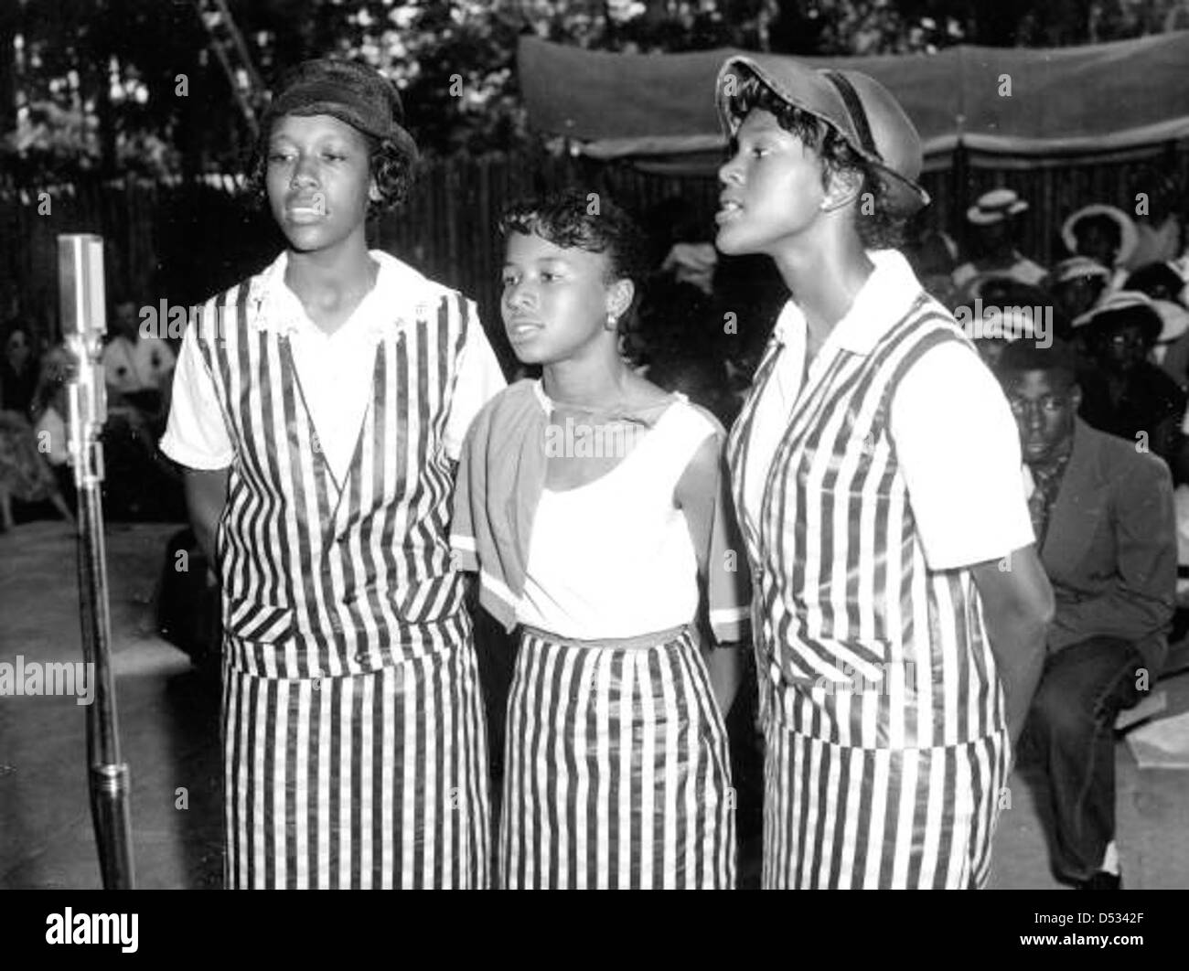 High school senior from Black and White Stock Photos & Images - Alamy