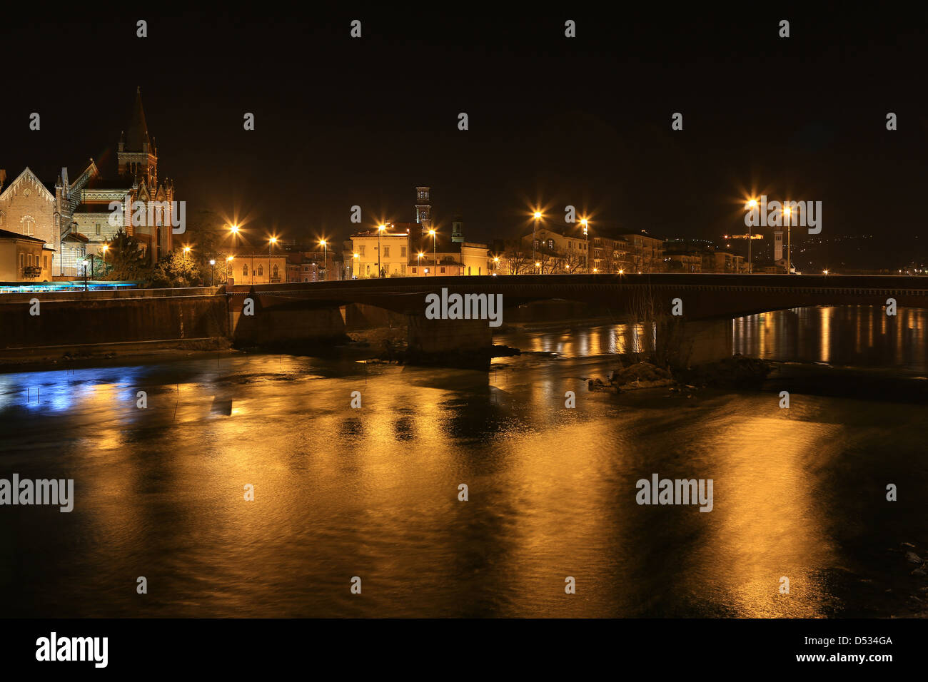 E embankment hi-res stock photography and images - Alamy