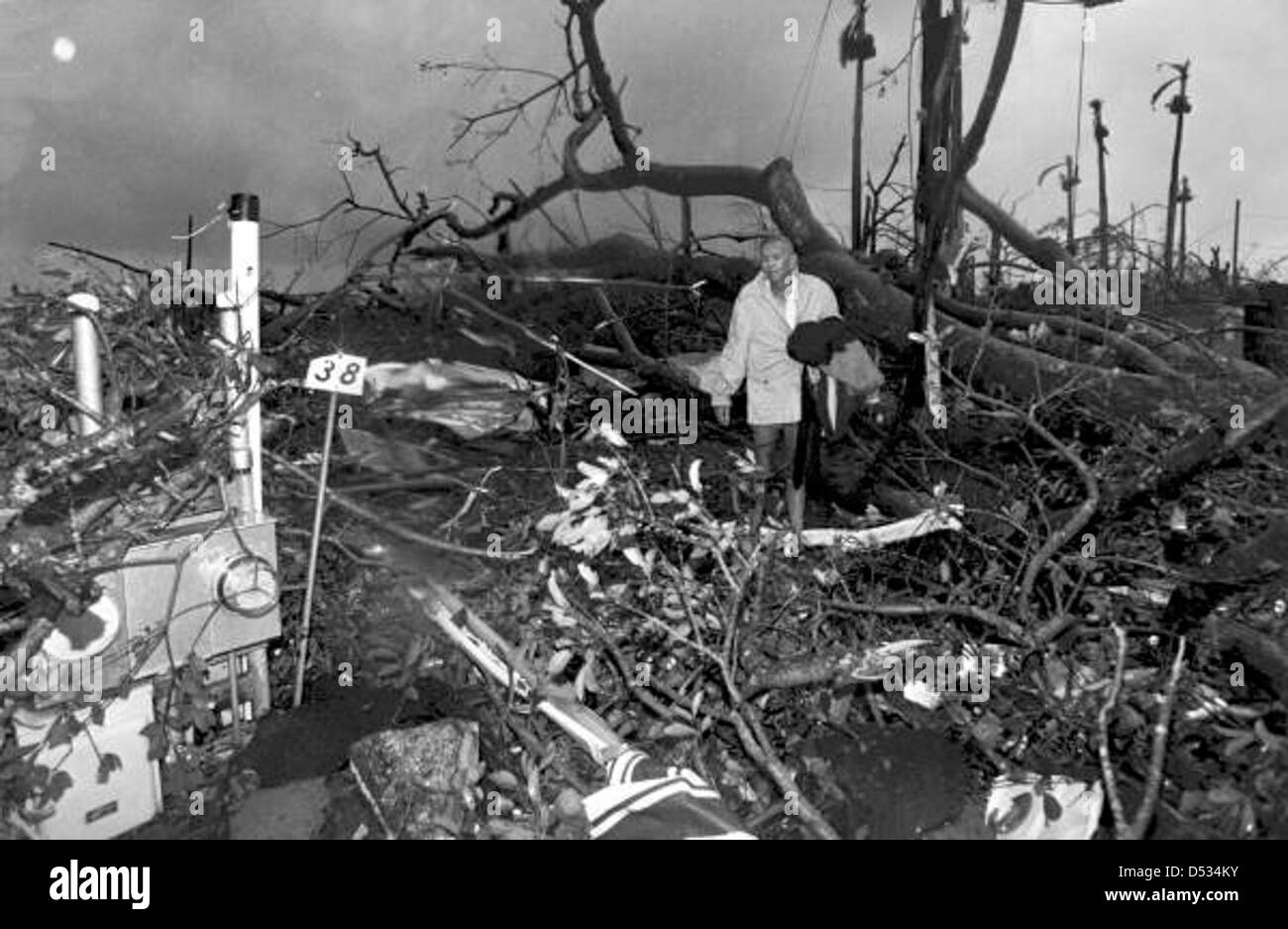 Hurricane andrew damage 1992 hi-res stock photography and images - Alamy