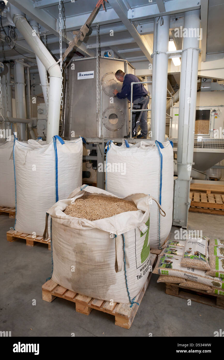 Titz, Germany, production of wood pellets Stock Photo - Alamy