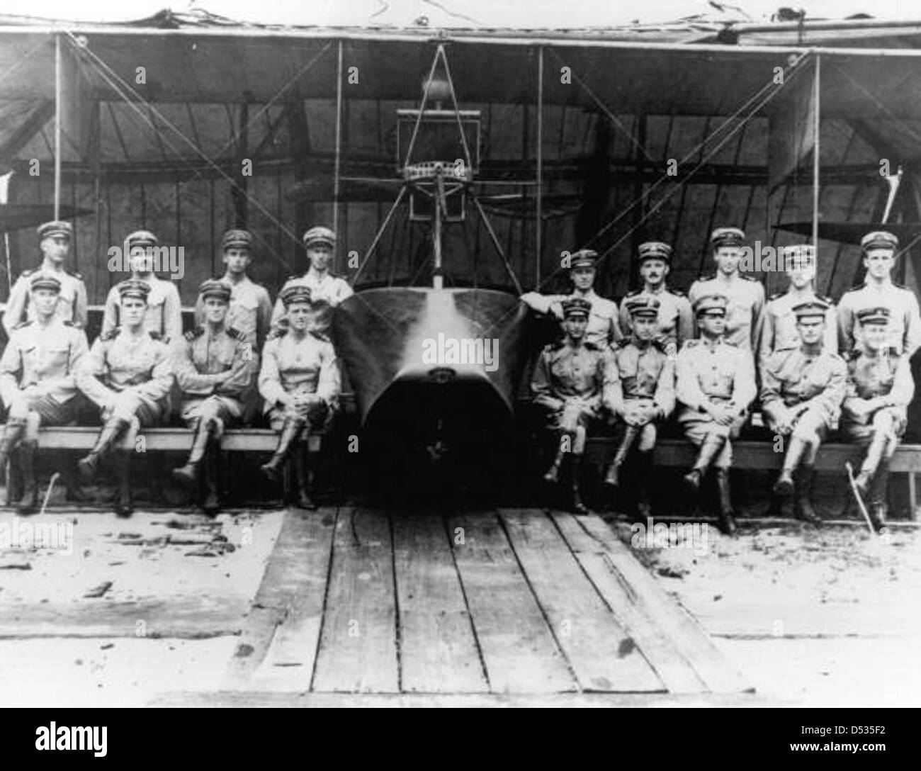 The first aviator class at the Naval Air Station in Pensacola, Florida ...