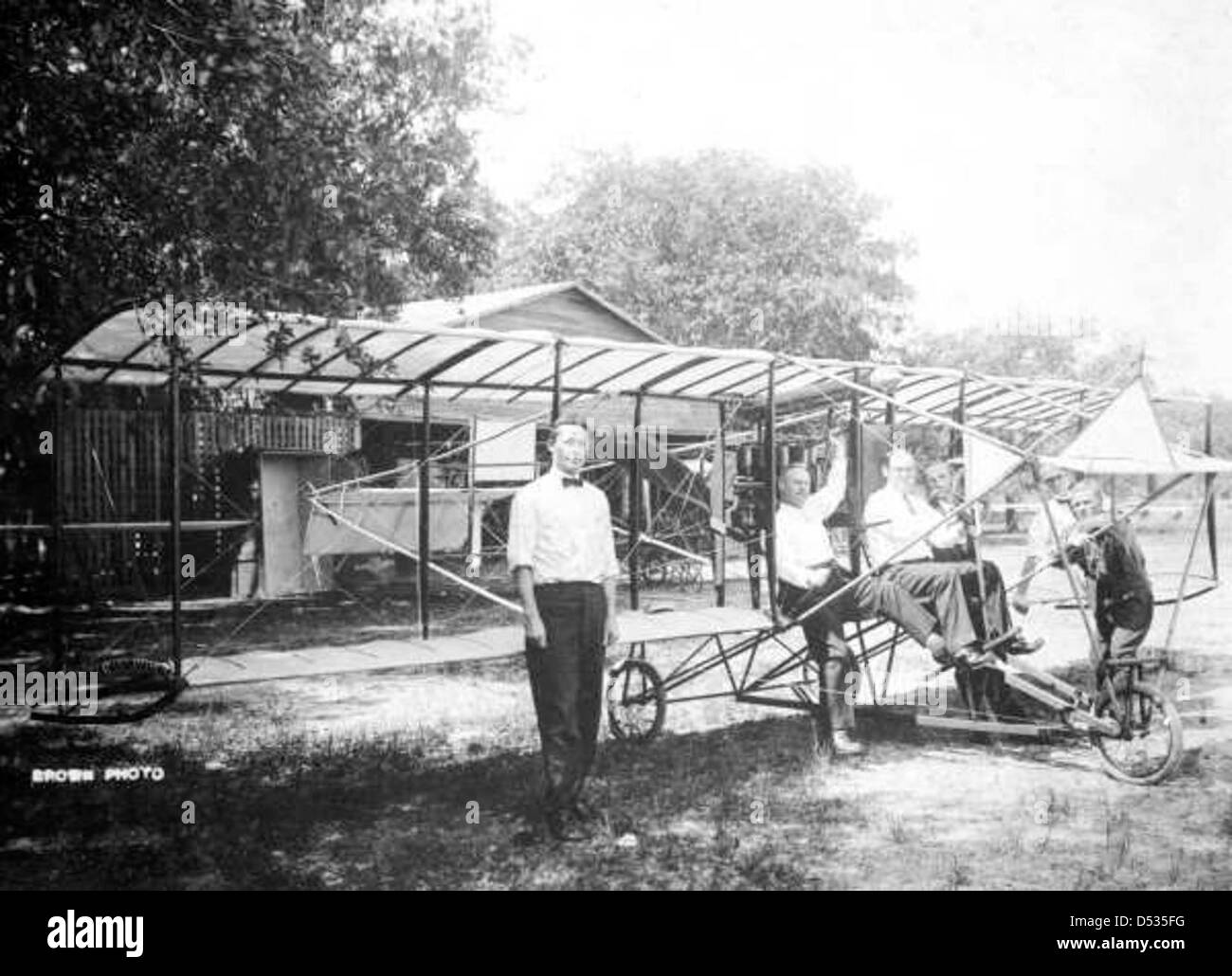 Early biplane hi-res stock photography and images - Alamy