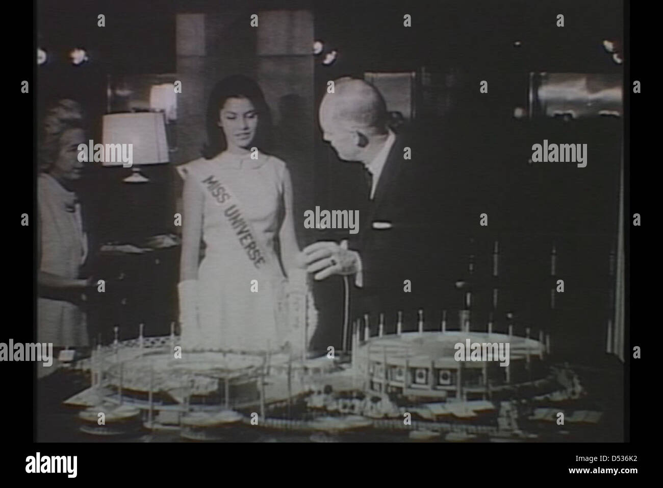 Beauty contests 1960s hi-res stock photography and images - Alamy