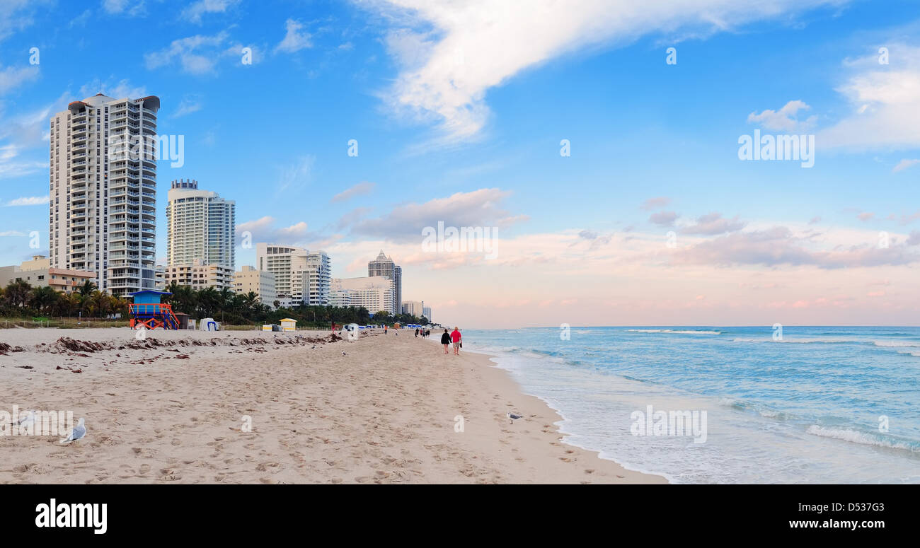 Miami Beach ocean view at sunset Stock Photo - Alamy