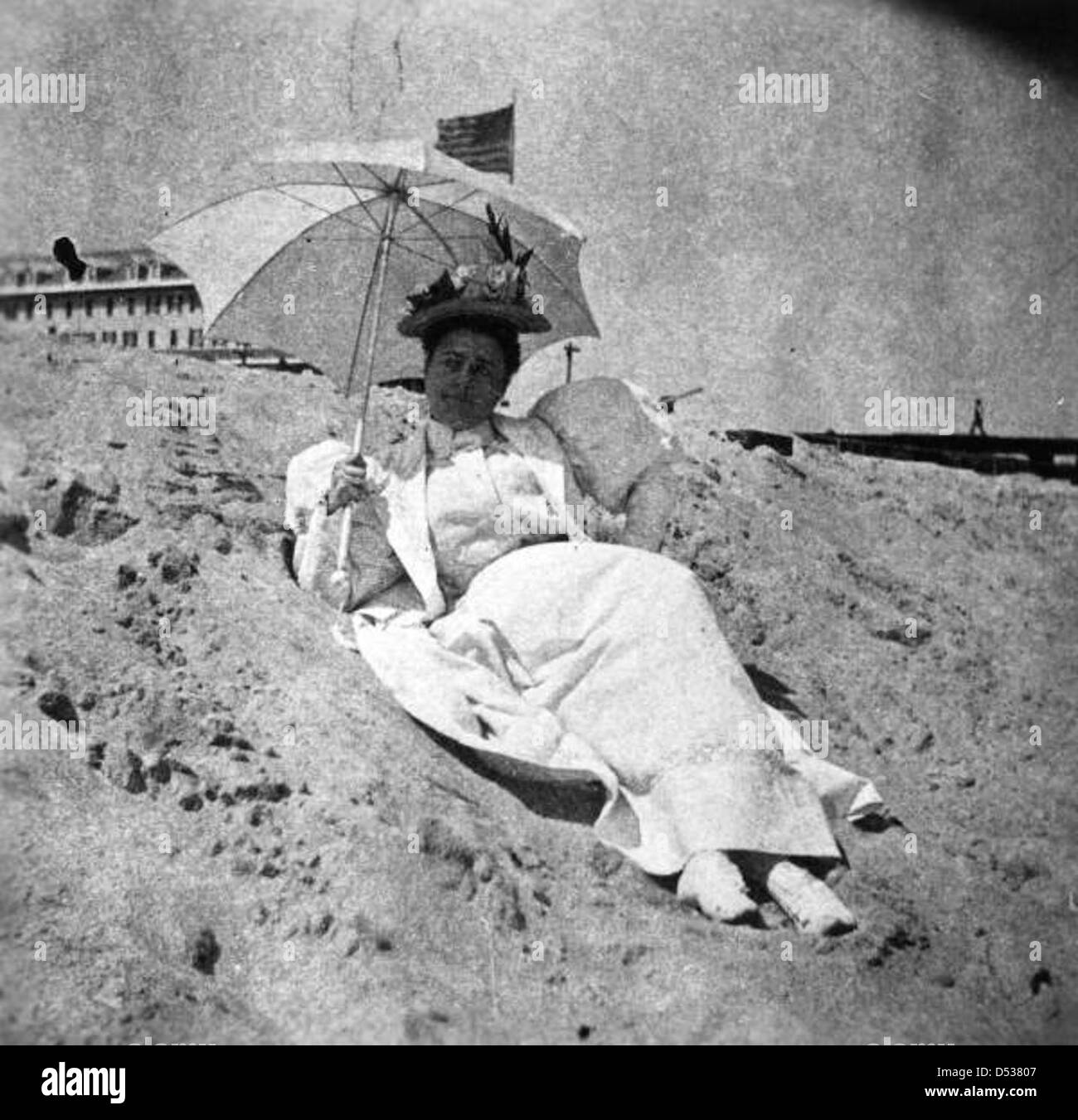 Beachside holiday Black and White Stock Photos & Images - Alamy