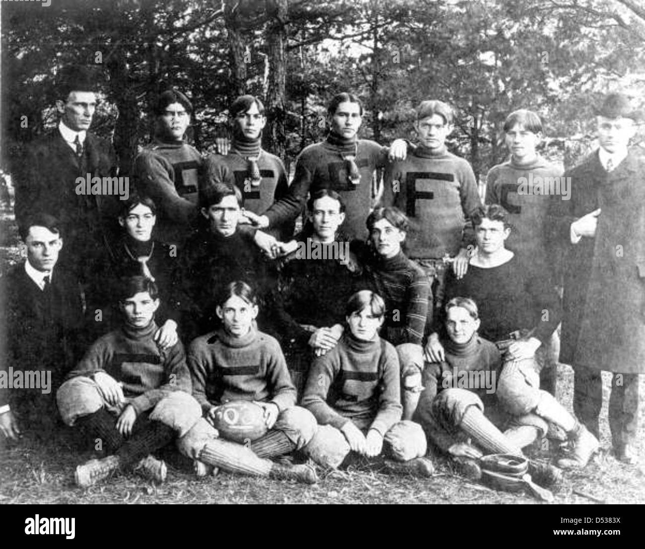 Teamportraits hi-res stock photography and images - Alamy