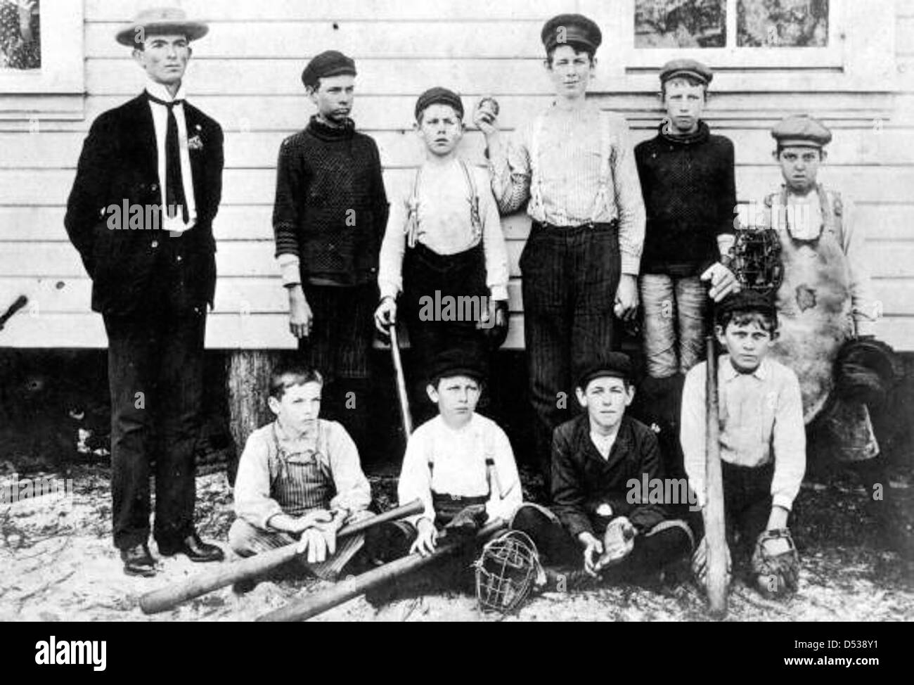 The Alva baseball team, including players Alonso Lewis, Carl Blount ...
