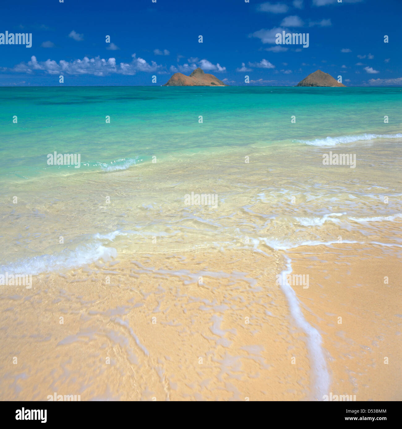 Lanikai Beach with Mokulua Islands in Background on Oahu, Hawaii, USA ...