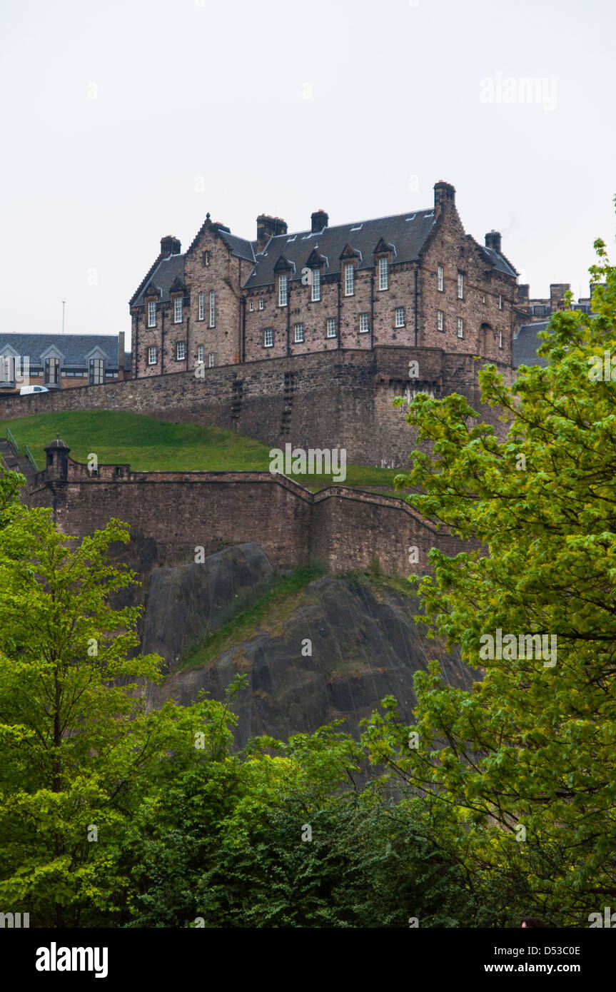 Edinburgh castle rock with tree in foreground Stock Photo - Alamy