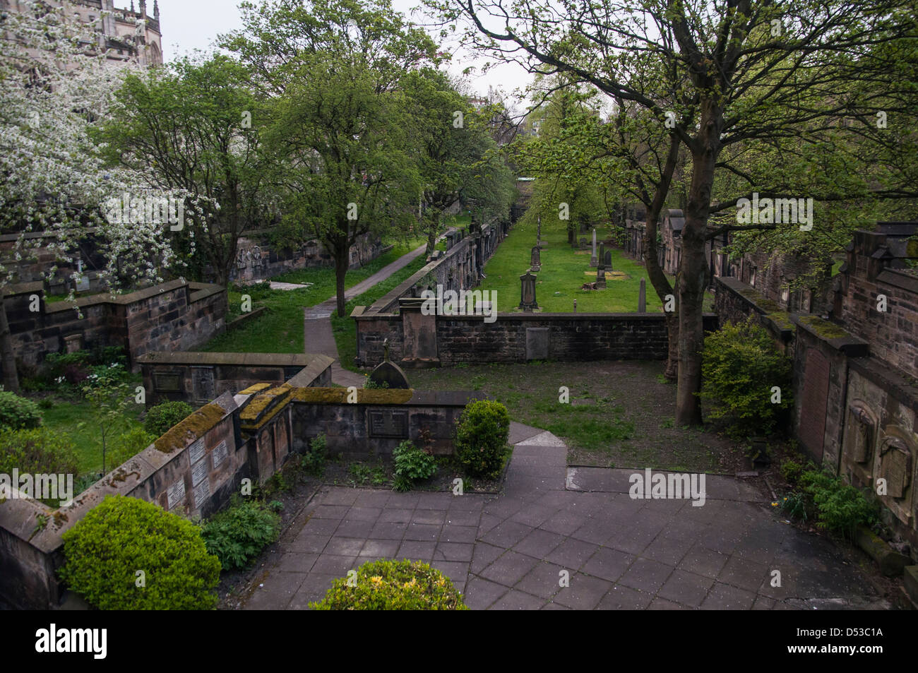 Edinburgh cemetery hi-res stock photography and images - Alamy