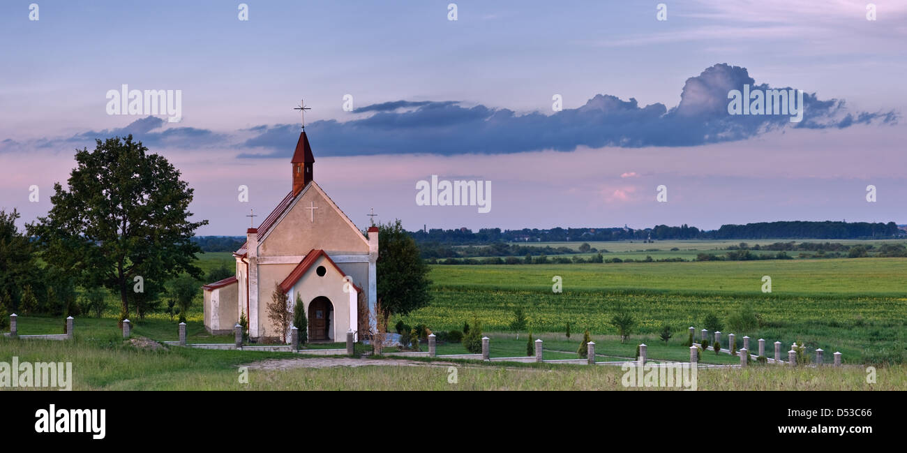 Catholic church architecture hi-res stock photography and images - Alamy