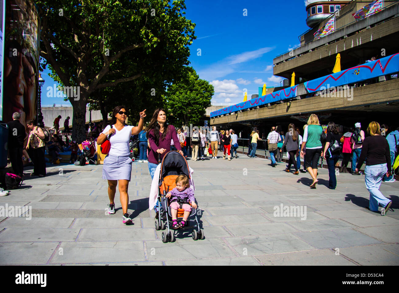 Women and pushchair hi-res stock photography and images - Alamy
