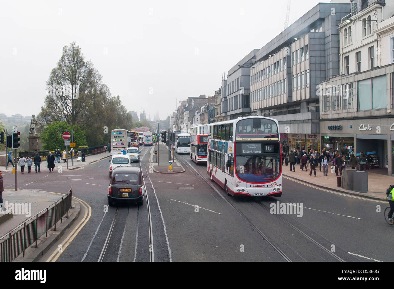 Edinburgh princes street Stock Photo - Alamy