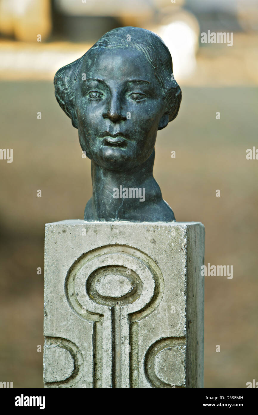 Dora pejacevic statue hi-res stock photography and images - Alamy