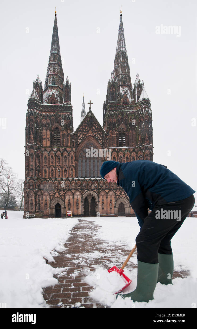 Lichfield, Staffordshire, UK. 23rd March 2013. Head Verger Chris ...