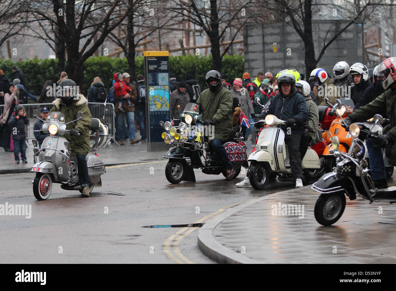 Vespa mp5 paperino hi-res stock photography and images - Alamy