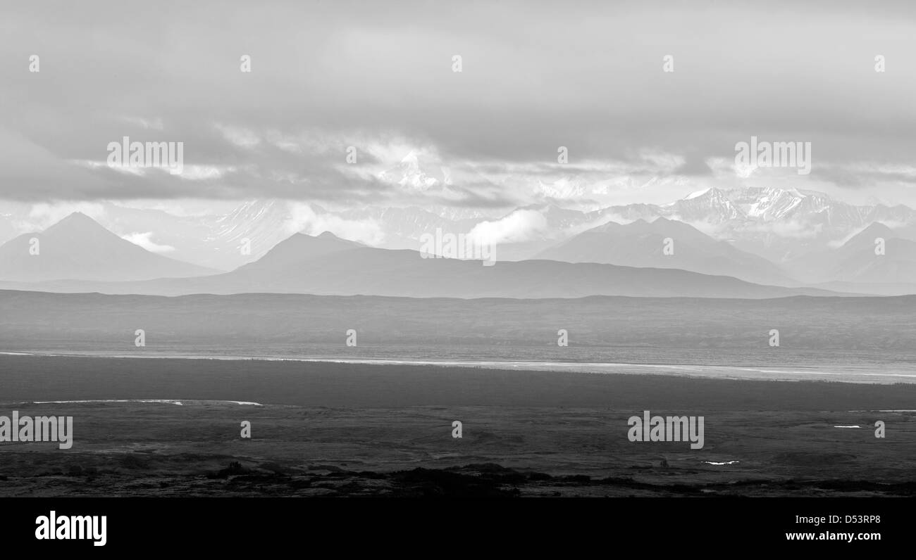Mt. McKinley (Denali Mountain), highest point in North America (20,320 ...