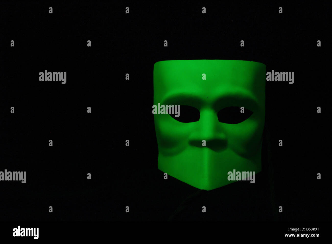 Green witch mask hi-res stock photography and images - Alamy