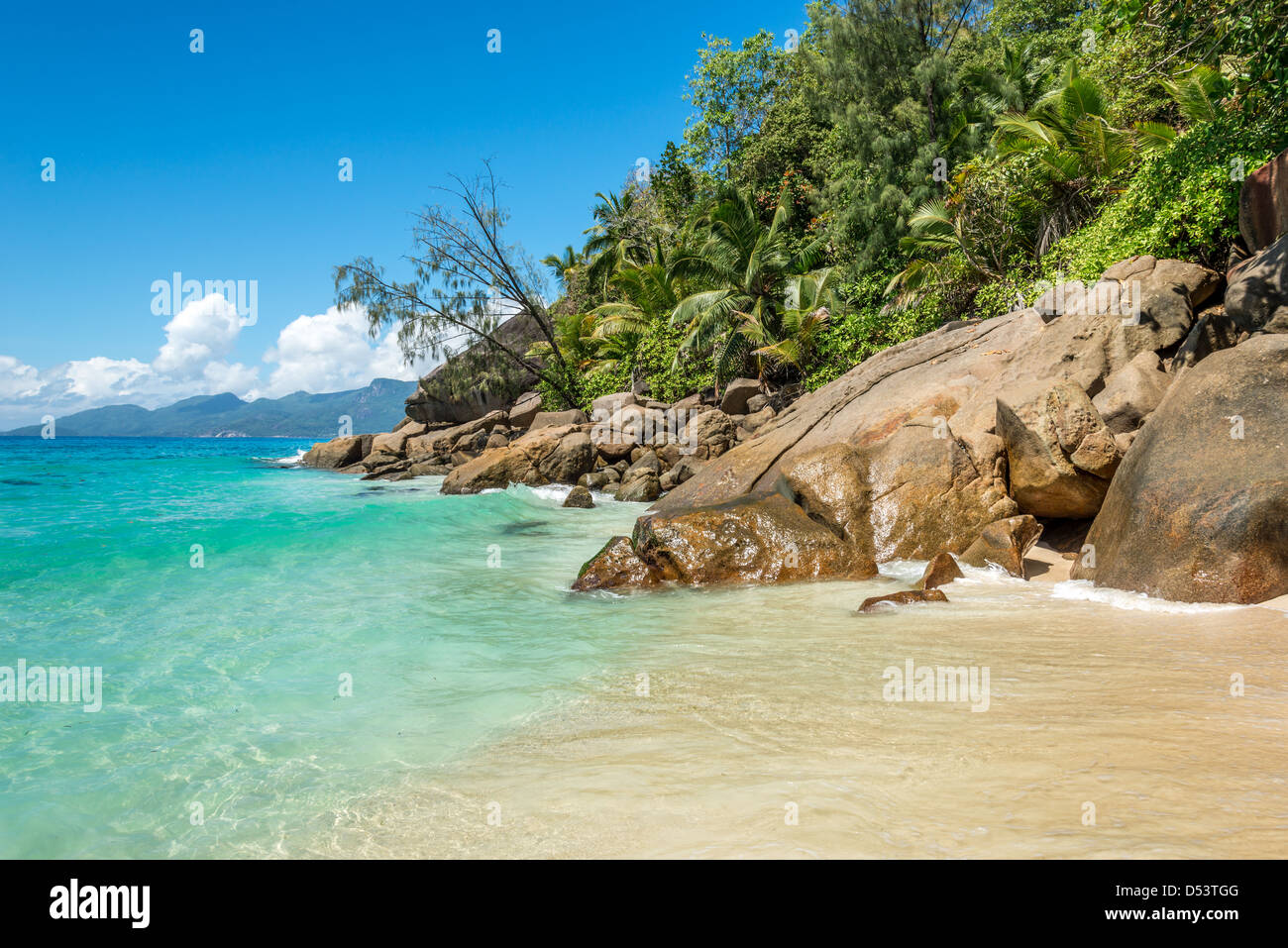 Beach at mahe island hi-res stock photography and images - Alamy